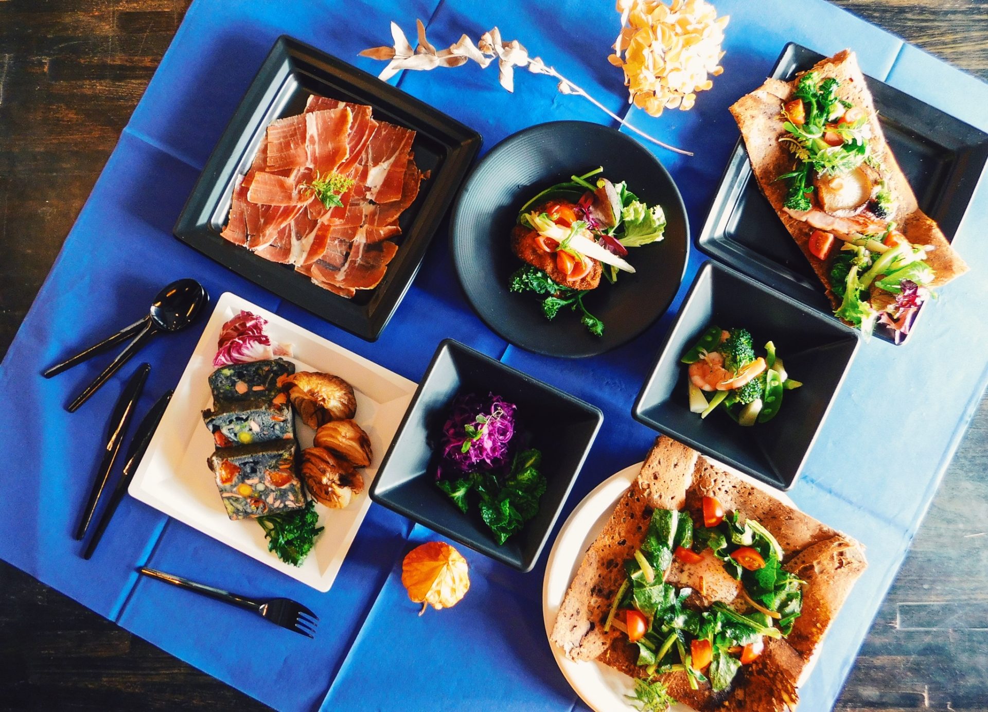 kurabe CONTINENTAL DELICATESSEN